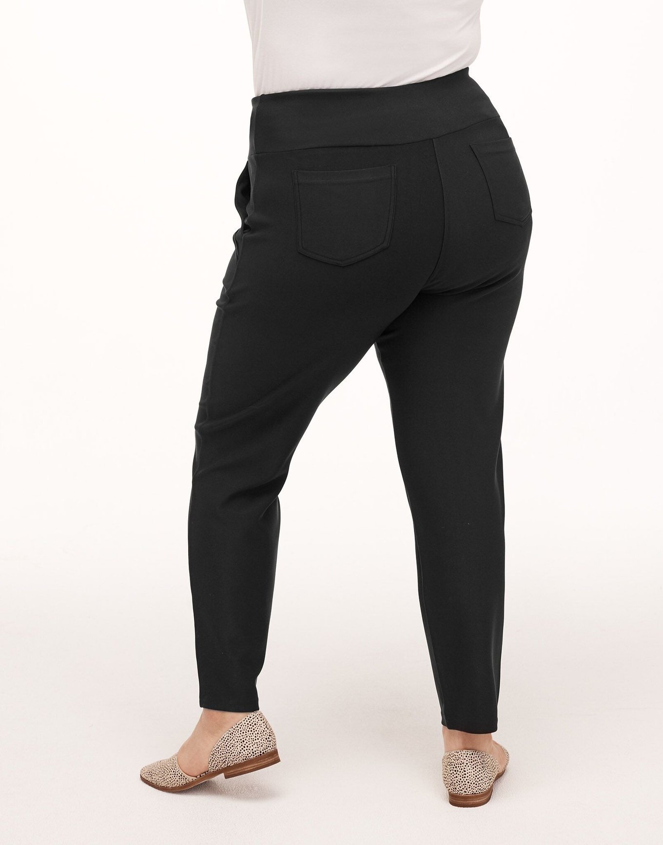 Walkpop Nora Neoprene Pant Plus | Hamilton Place