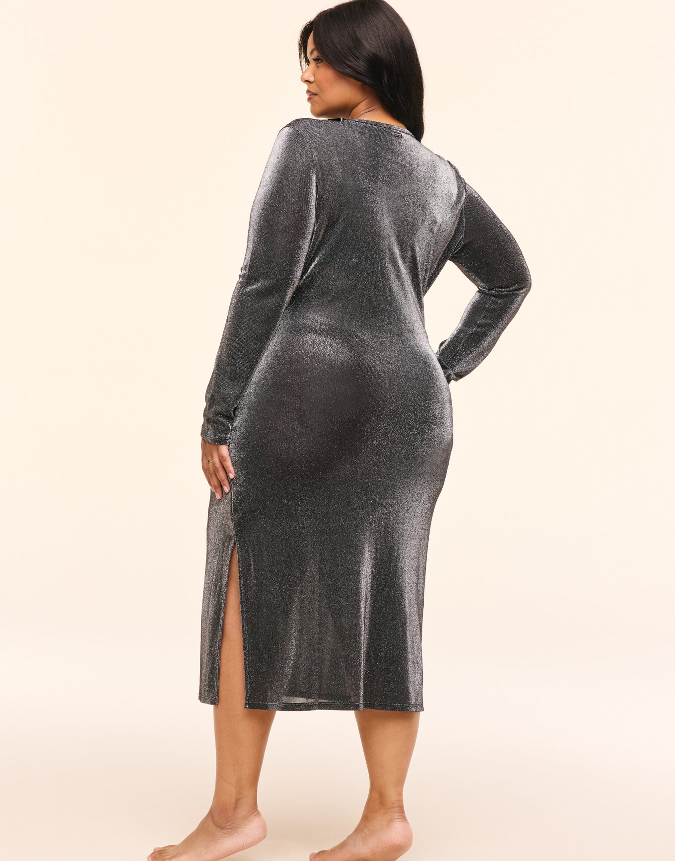 Keoni Black Plus Long Sleeve Slip | Adore Me