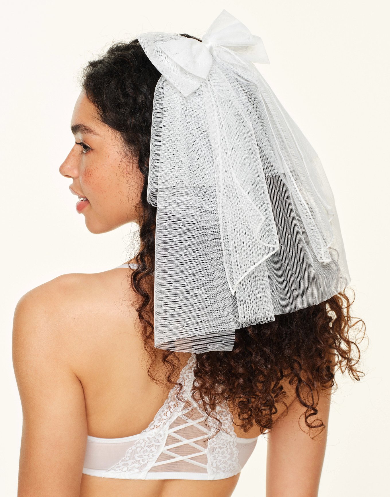 Bridal Veil White Bridal Veil, O/S | Adore Me